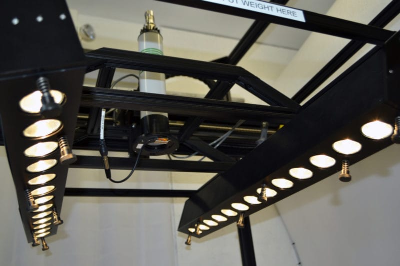 PlantSpec™ 10 Whole Plant Imaging System | Hyperspectral Imaging ...